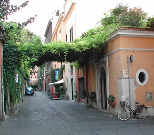 Vía Margutta, un encanto de calle : Sobre Roma